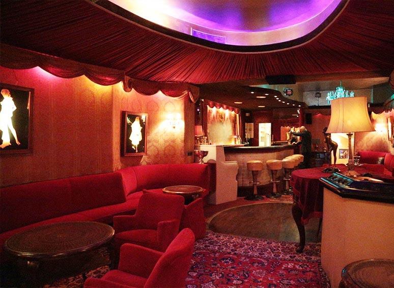 Nostalgische Table-Dance Bar / Kabarett im Zentrum von Köln - Luricky ...